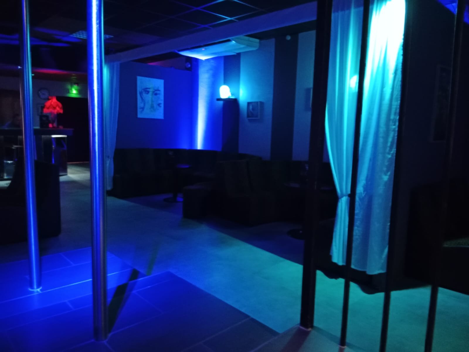 Le Paradis Club (37) - Le Club et ses 5 Espaces Plaisirs