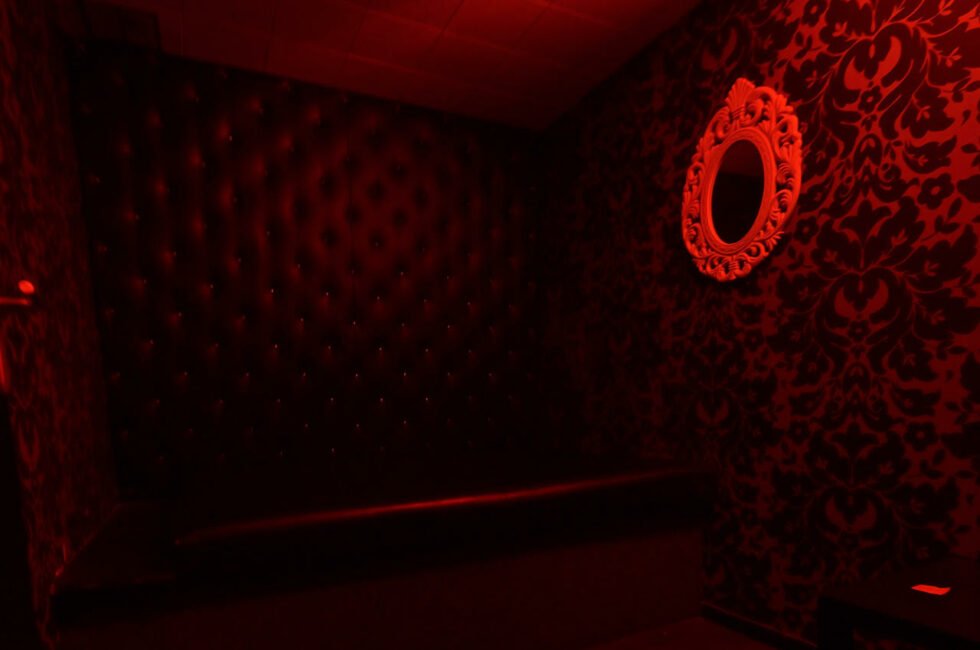 Le Paradis Club (37) - Le Club et ses 5 Espaces Plaisirs